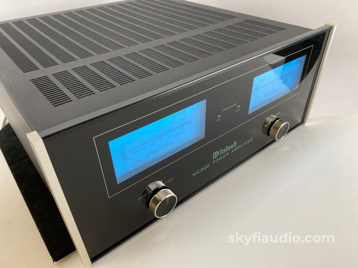 McIntosh MC300 Solid State Stereo Amplifier - 300W!