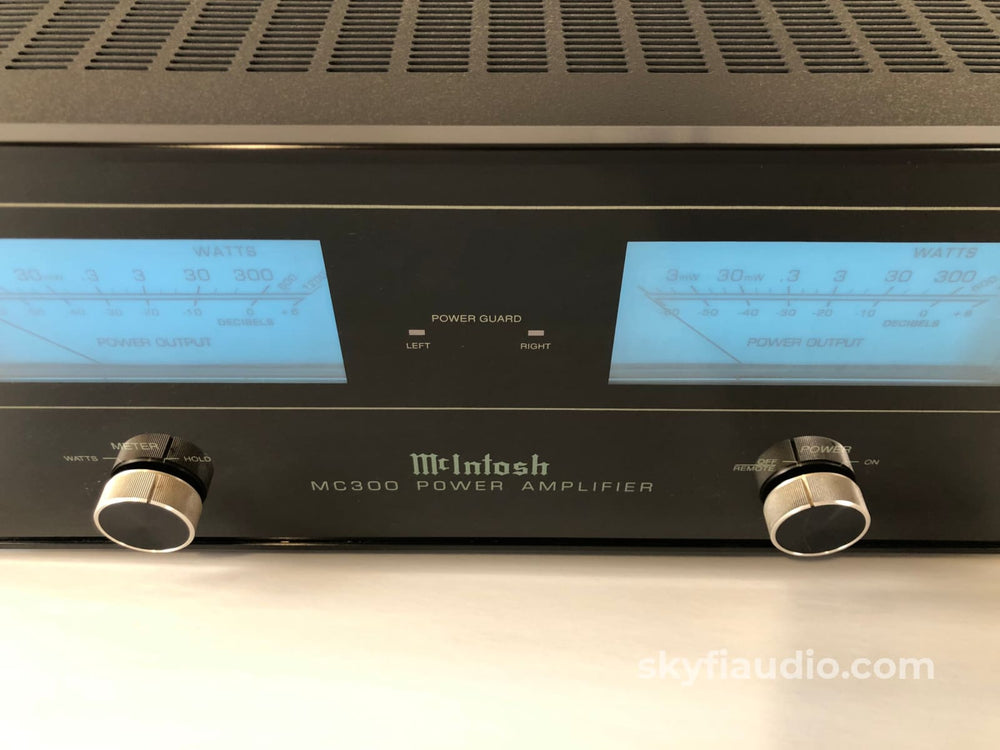 McIntosh MC300 Solid State Stereo Amplifier - 300W!