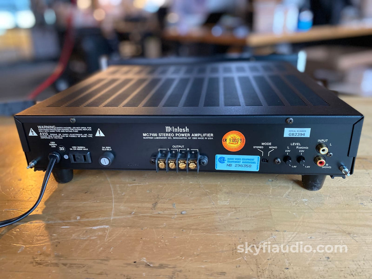 McIntosh MC7100 - Compact Yet Powerful Stereo Amplifier