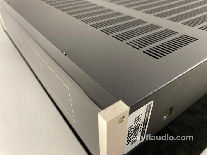 McIntosh MC7100 - Compact Yet Powerful Stereo Amplifier