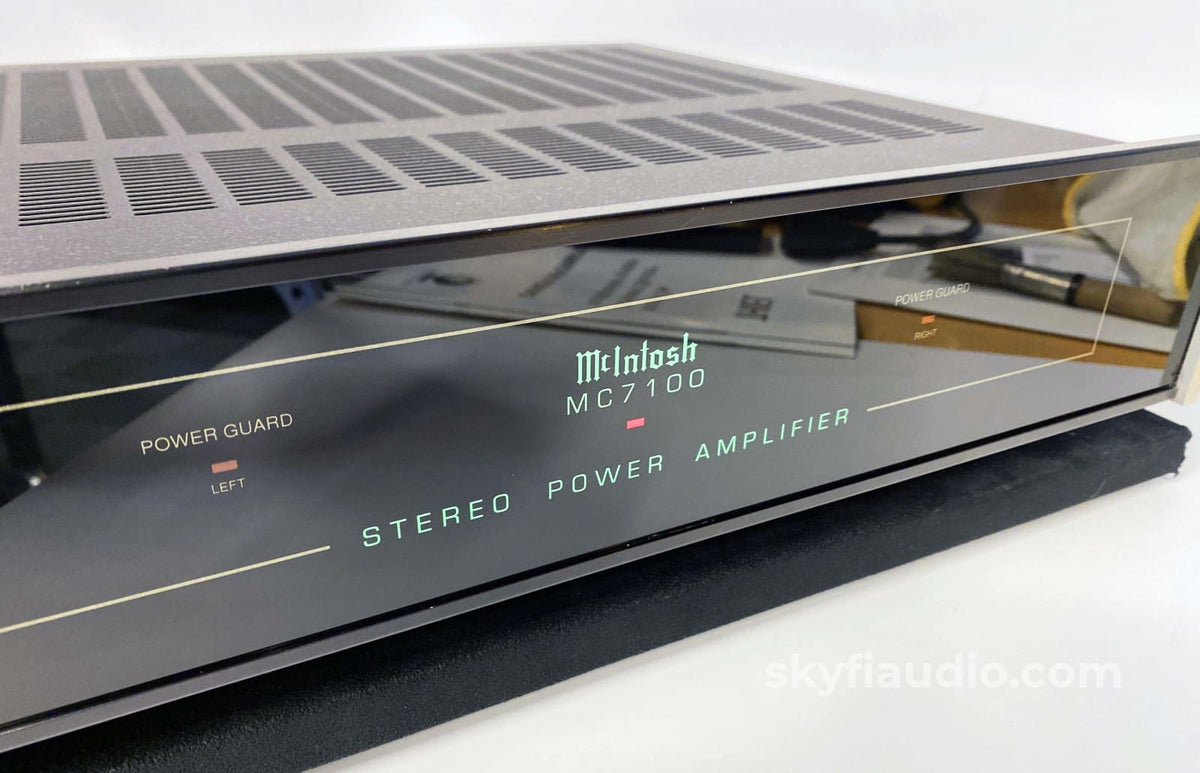 McIntosh MC7100 - Compact Yet Powerful Stereo Amplifier