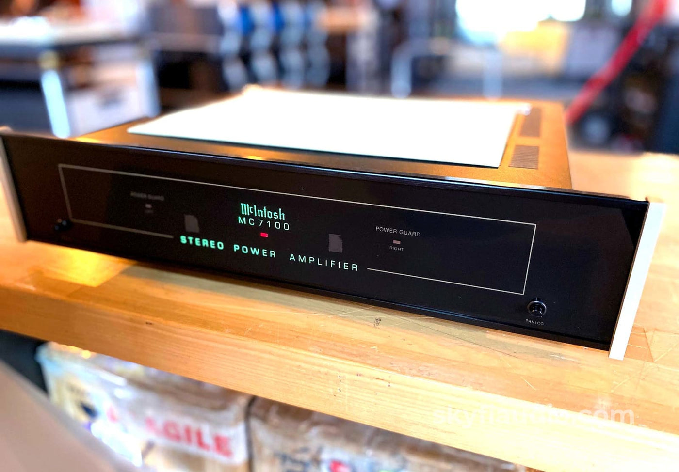 McIntosh MC7100 - Compact Yet Powerful Stereo Power Amplifier