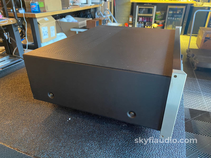 McIntosh MCD205 Five Disc CD Changer – SkyFi Audio