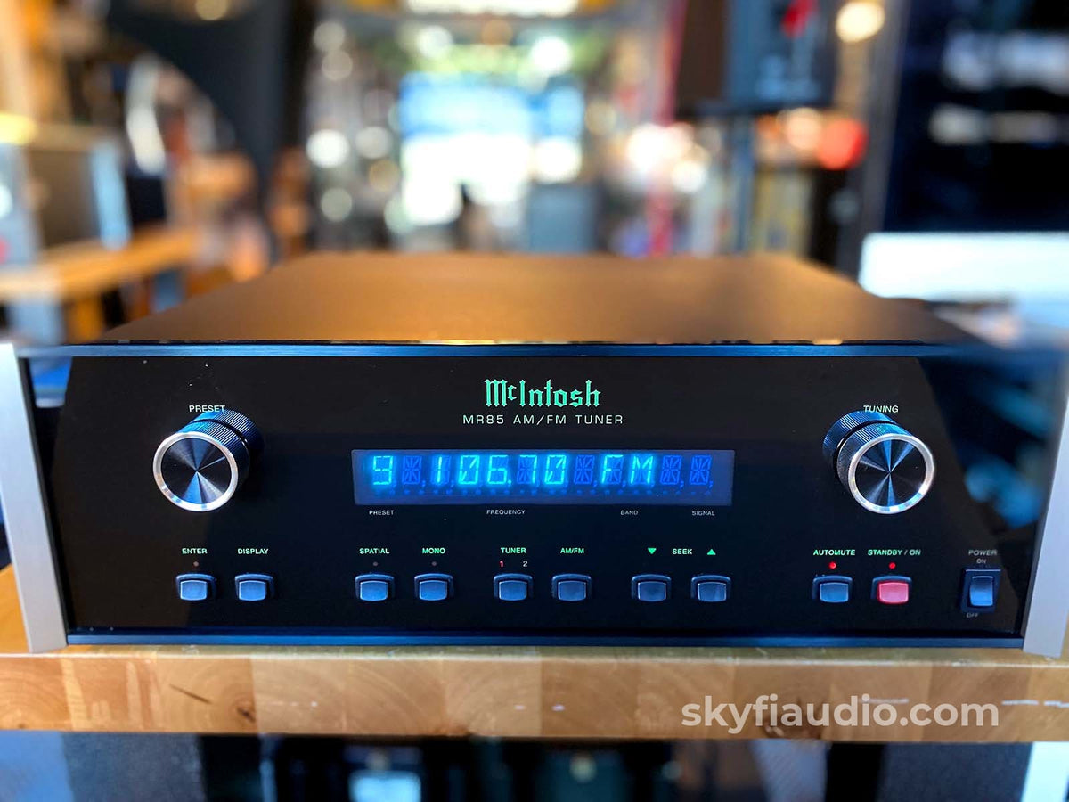 McIntosh MR85 AM/FM Tuner
