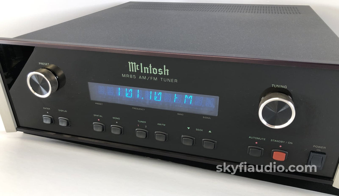 McIntosh MR85 AM/FM Tuner