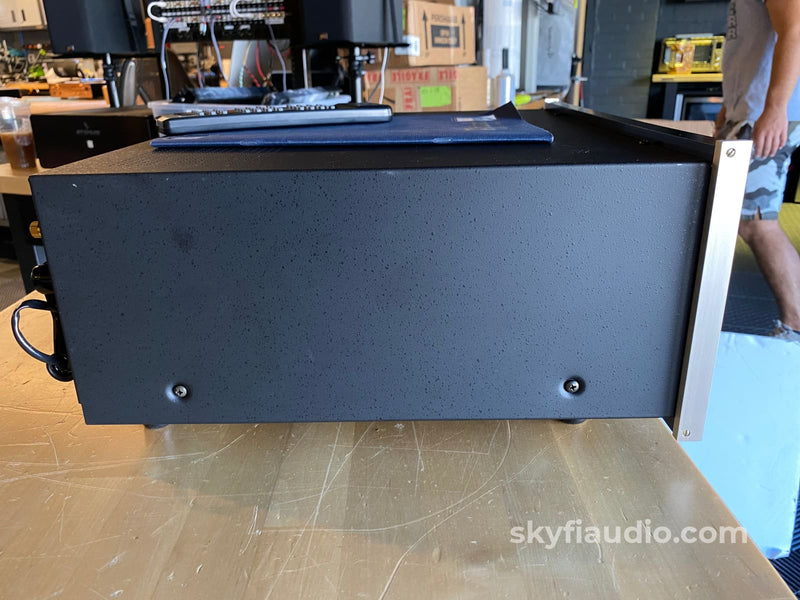 McIntosh MX130 Preamp/Processor With Tuner And Phono – SkyFi Audio