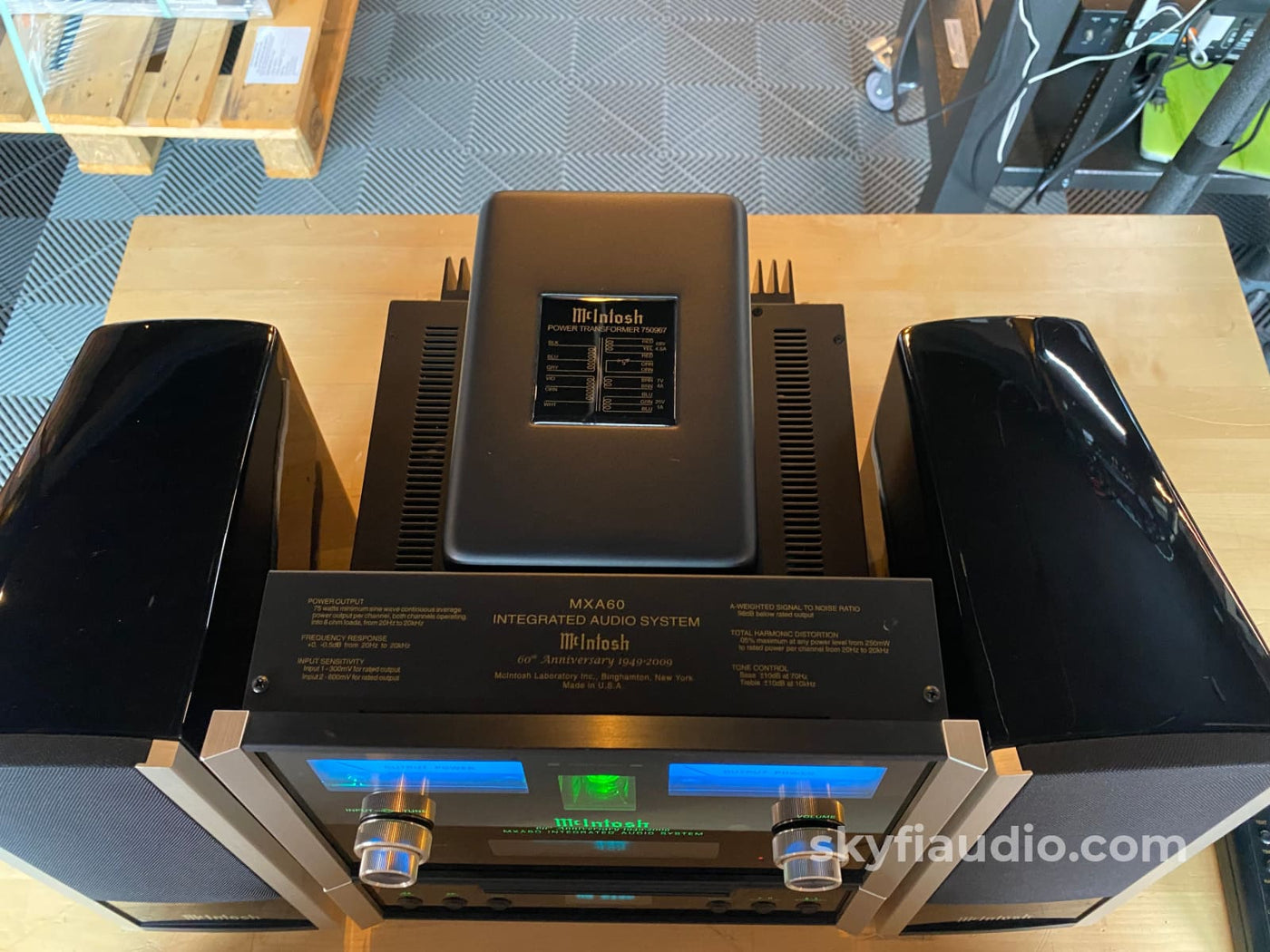 McIntosh MXA60 - All In One 60th Anniversary Tube Stereo System