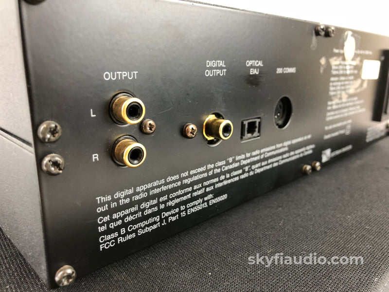 Meridian 206 Compact Disc Player – SkyFi Audio
