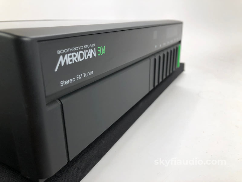 Meridian 504 Vintage Digital FM Tuner – SkyFi Audio