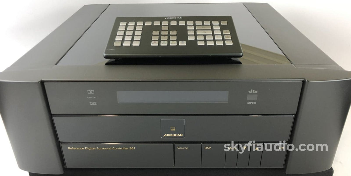 Meridian 861 Home Theater Processor Version 8.0 and HD621 HDMI Switch