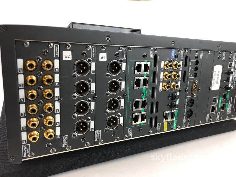 Meridian 861 Home Theater Processor Version 8.0 and HD621 HDMI Switch ...