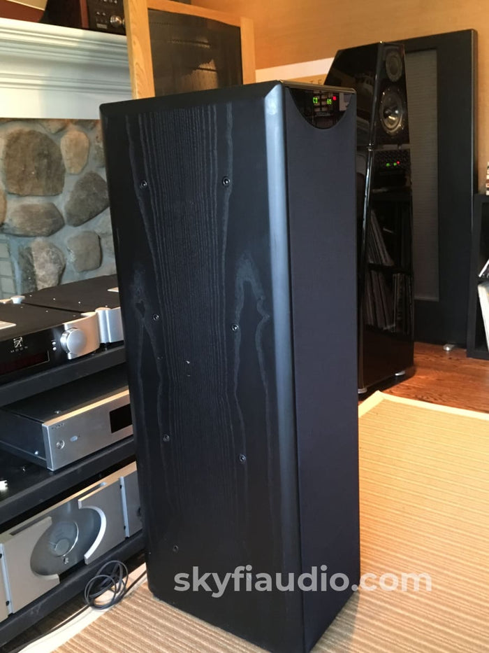 Meridian DSP5500, LCR Home Theater Speaker