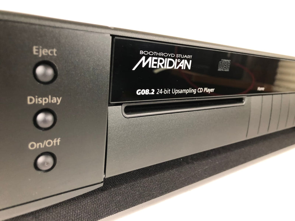 Meridian G08.2 - 24-Bit Upsampling CD Player with Dual Remotes