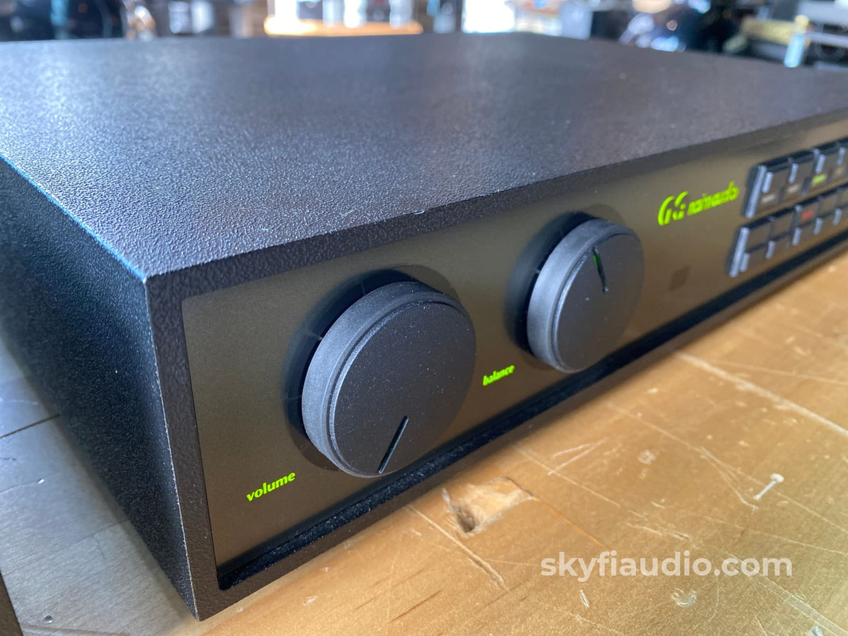 Naim NAC 82 - Rare Olive Style Preamplifier With Naim Hi-Cap