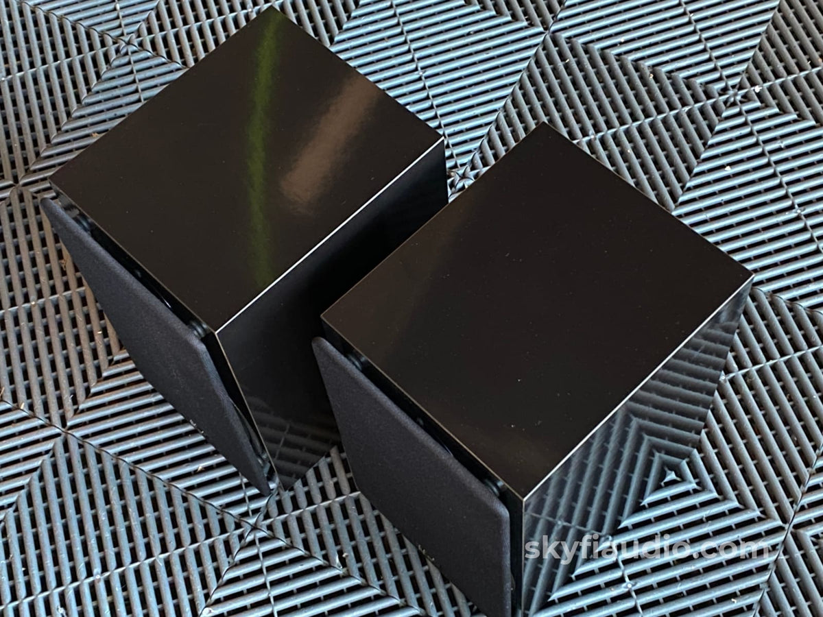 NHT SuperOne Bookshelf Speakers