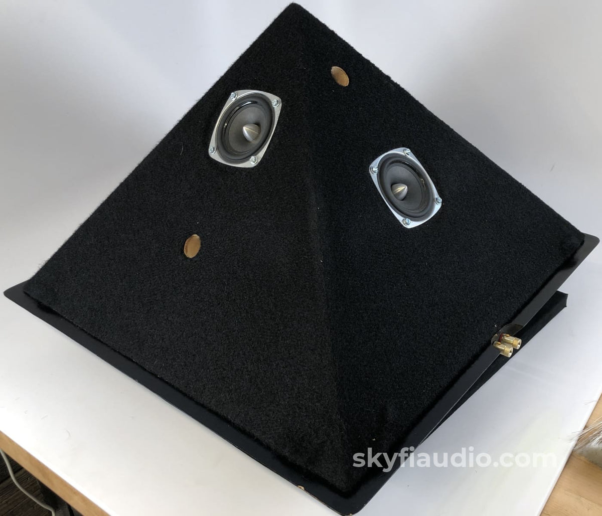 nOrh Model A Pyramid Speakers