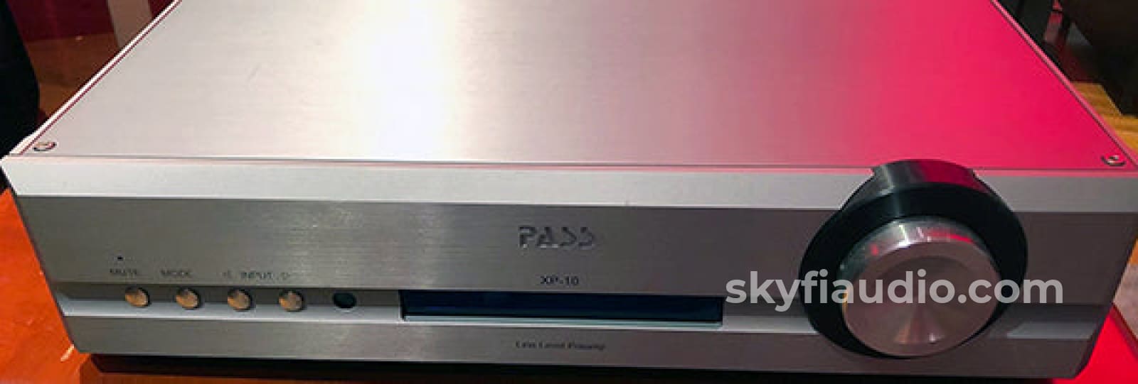 Pass Labs XP-10 Line Level Preamp with Remote - Like New and Complete ...