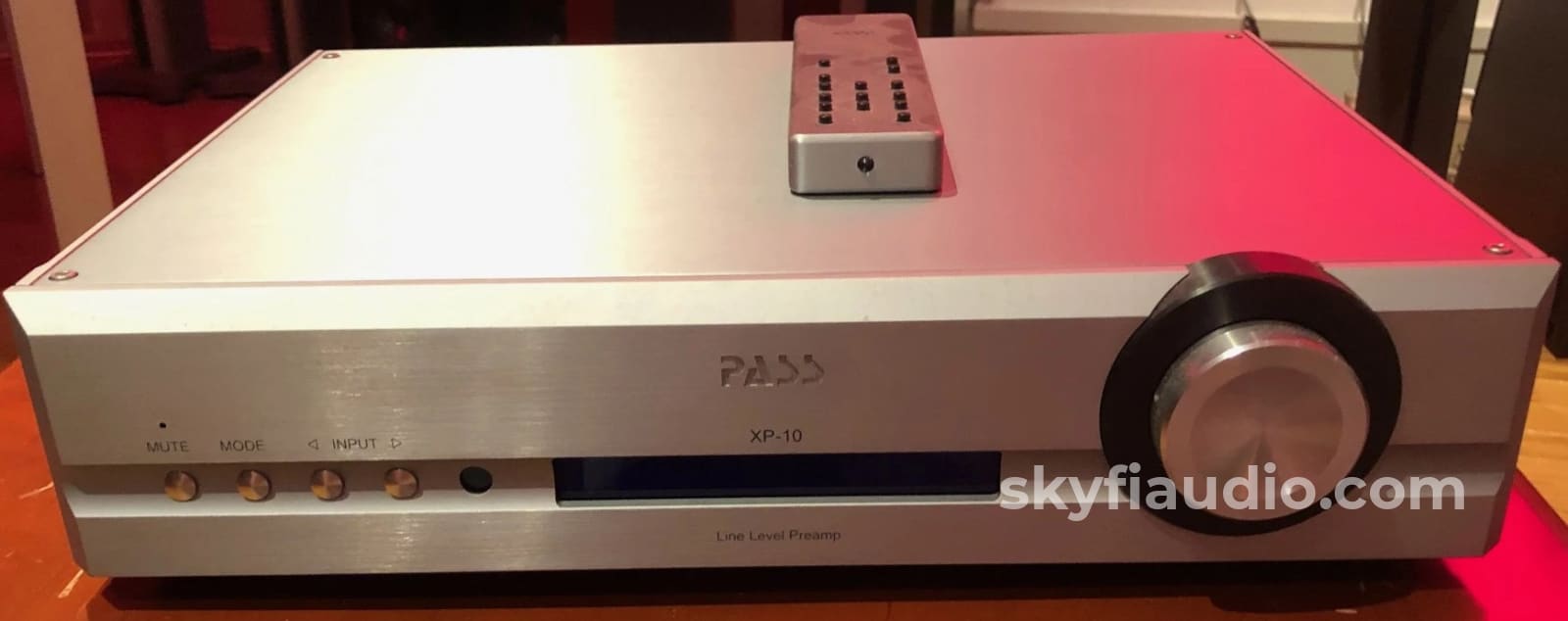 Pass Labs XP-10 Line Level Preamp with Remote - Like New and Complete ...