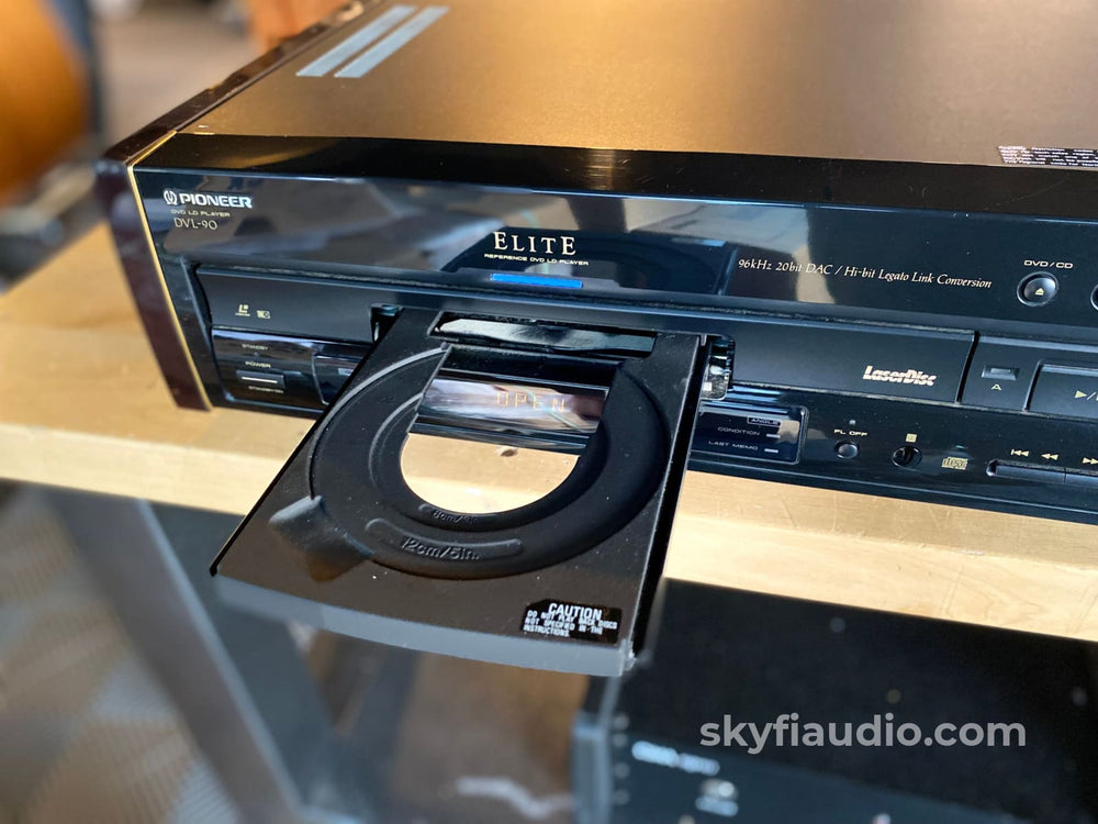 Pioneer Elite DVL-90 LaserDisc, CD, and DVD Player