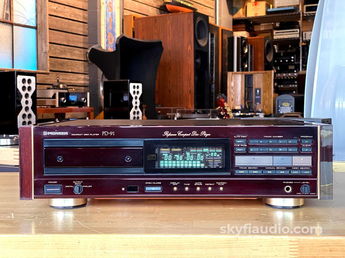 Pioneer Elite PD-91 Amazing Vintage CD Player With Remote