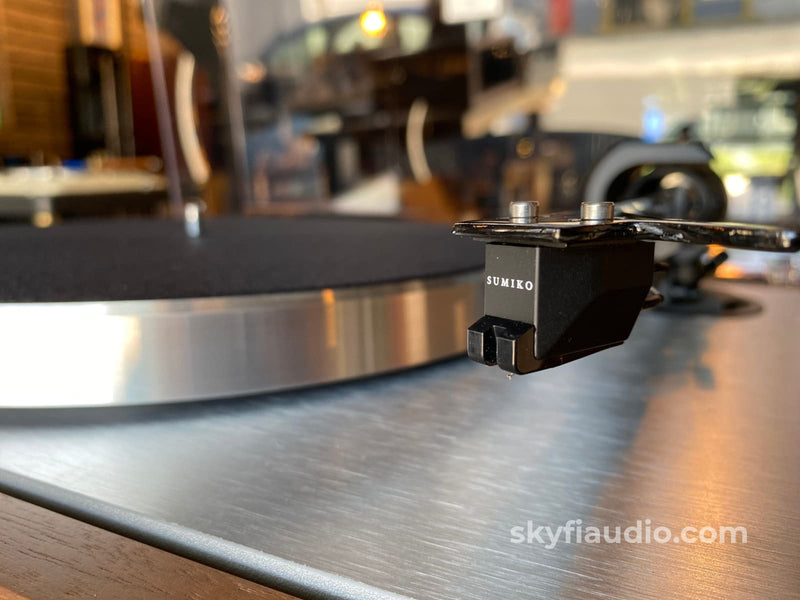 Pro-Ject The Classic EVO Turntable w/Sumiko Amethyst - NEW – SkyFi Audio