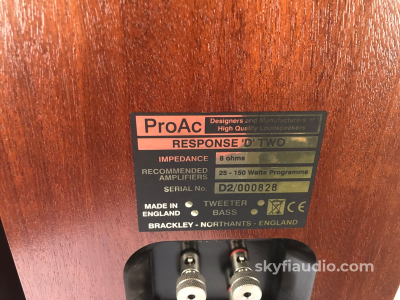 ProAc Response D TWO - Bookshelf or Stand Mounted Speakers – SkyFi Audio