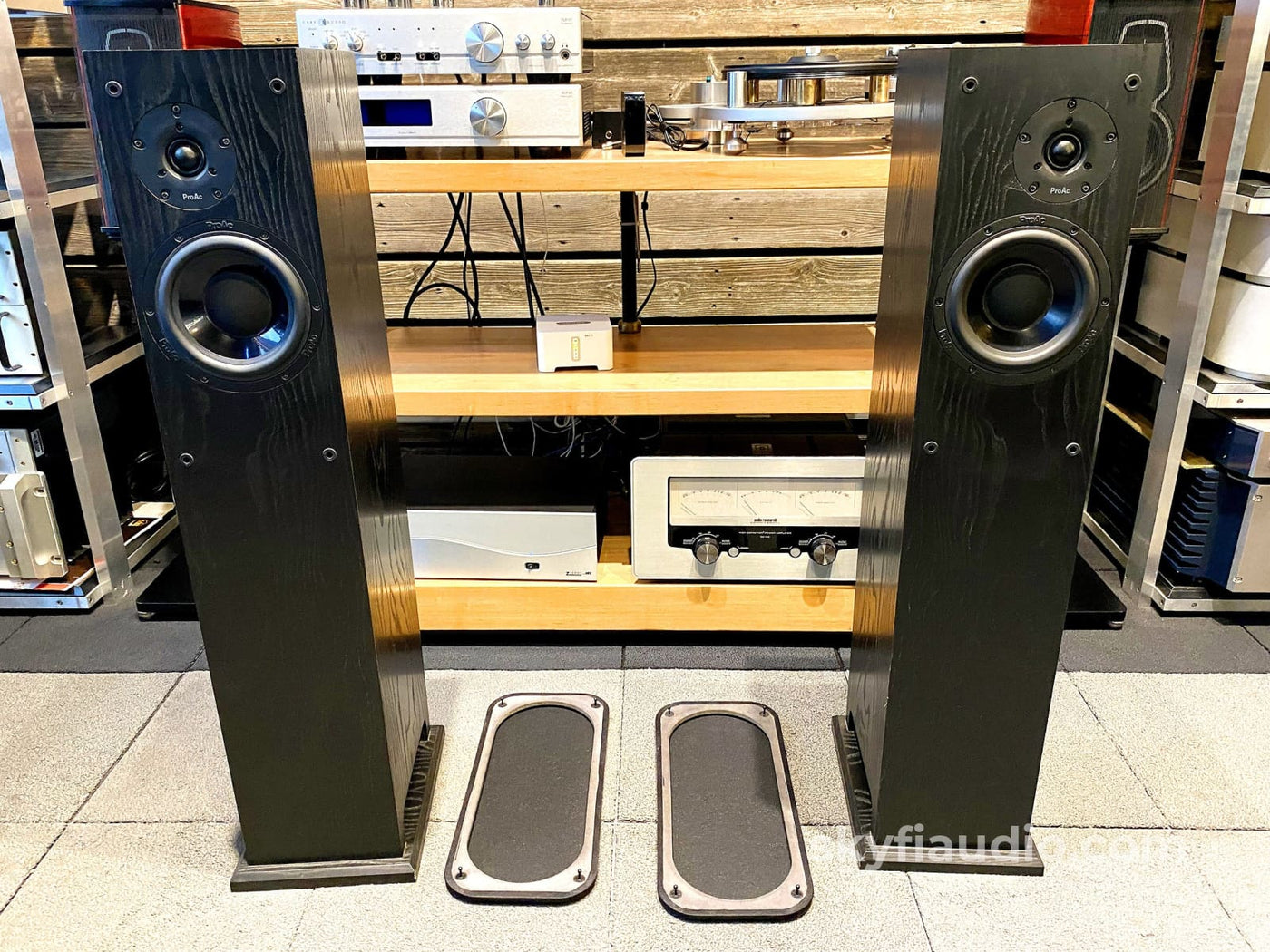 Proac Response D28 Speakers in Black, The Response Series Legend Conti