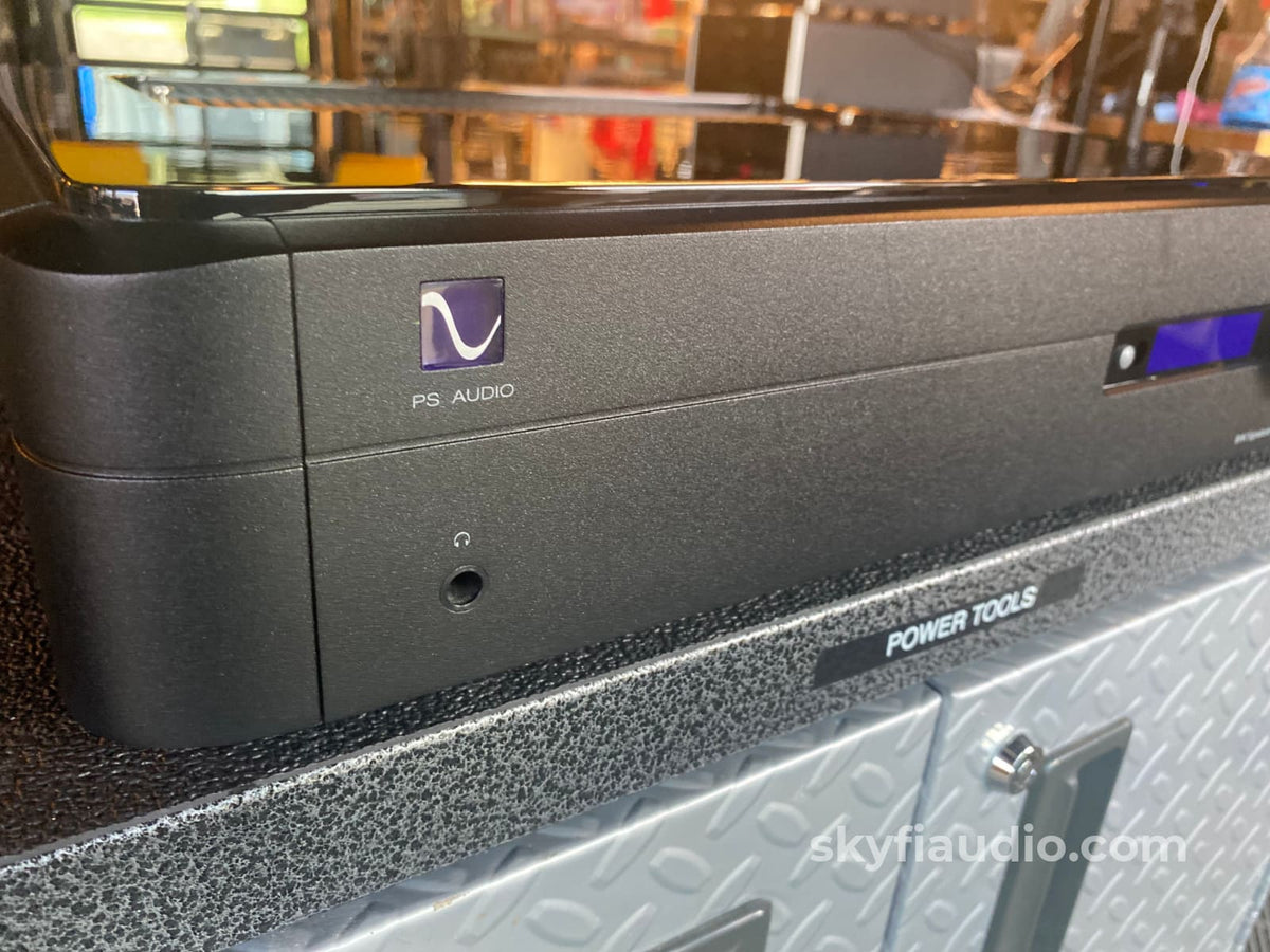 PS Audio BHK Signature Hybrid Tube Preamplifier - Complete and Upgrade