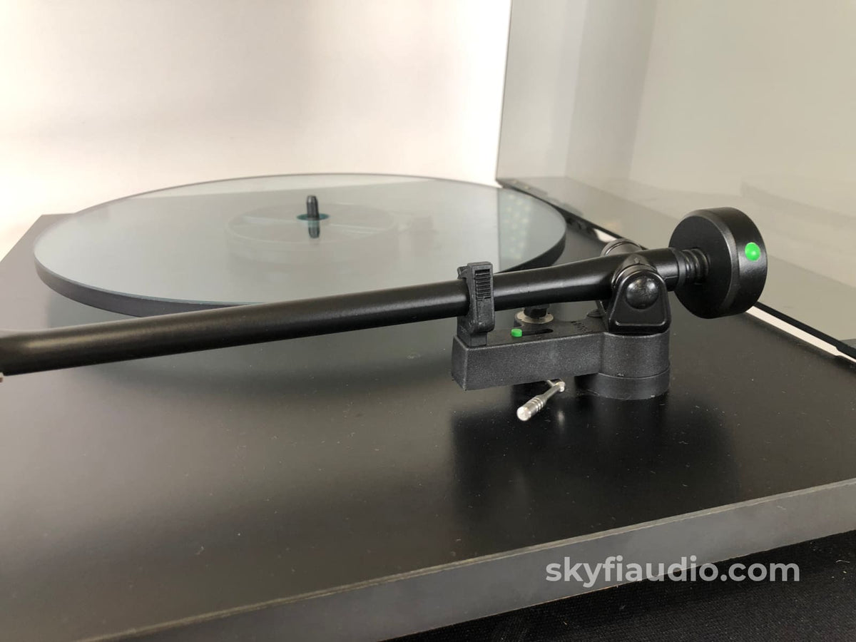 Rega Planar 2 (P2) Vintage Turntable with New Sumiko Cartridge