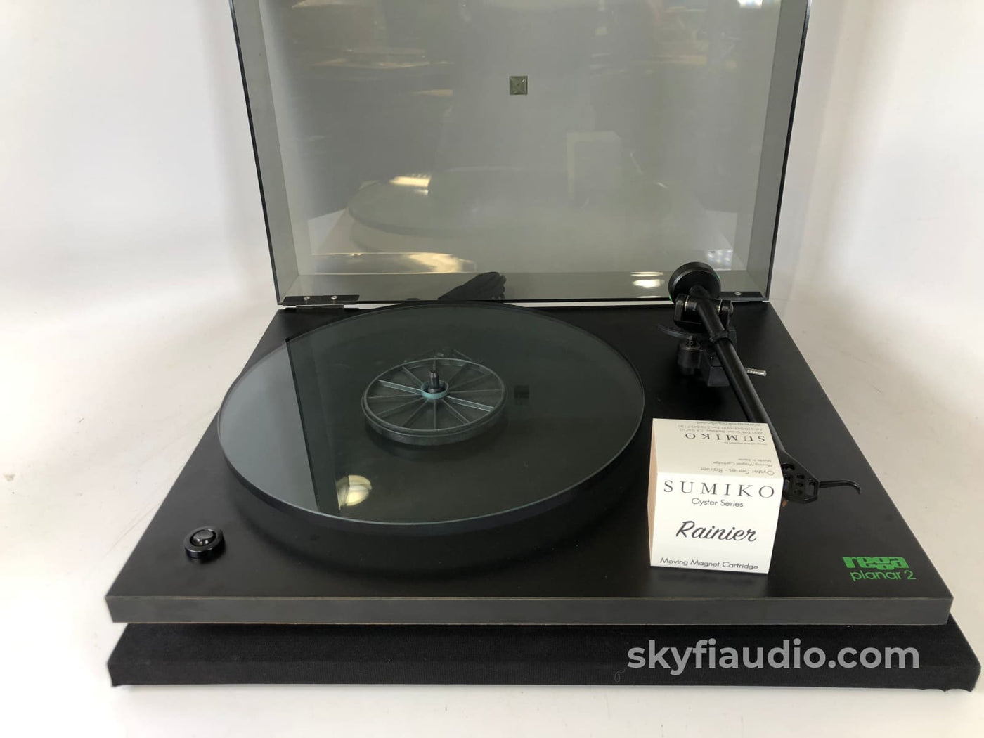 Rega Planar 2 (P2) Vintage Turntable with New Sumiko Cartridge