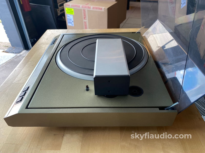 ReVox B795 Tangential Tracking Semi-Automatic Turntable – SkyFi Audio