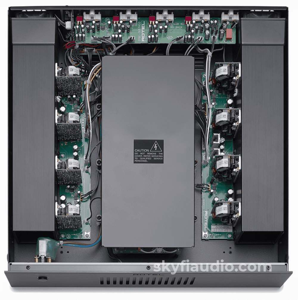 Rotel RKB-8100 - 8 Channels x 100W Theater or Multi-Room Amplifier