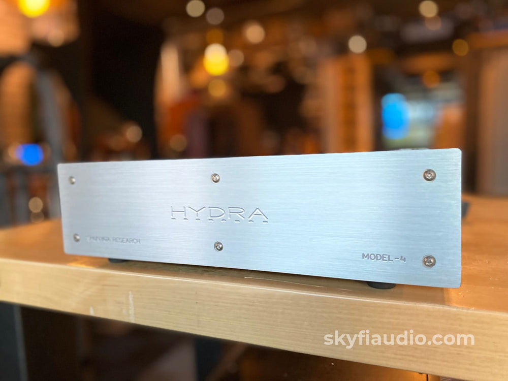 Shunyata Research Hydra Model-4 Power Conditioner W/ 6FT Diamondback P