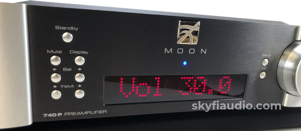 Simaudio MOON Evolution 740P Analog Preamplifier - Complete w/Remote,