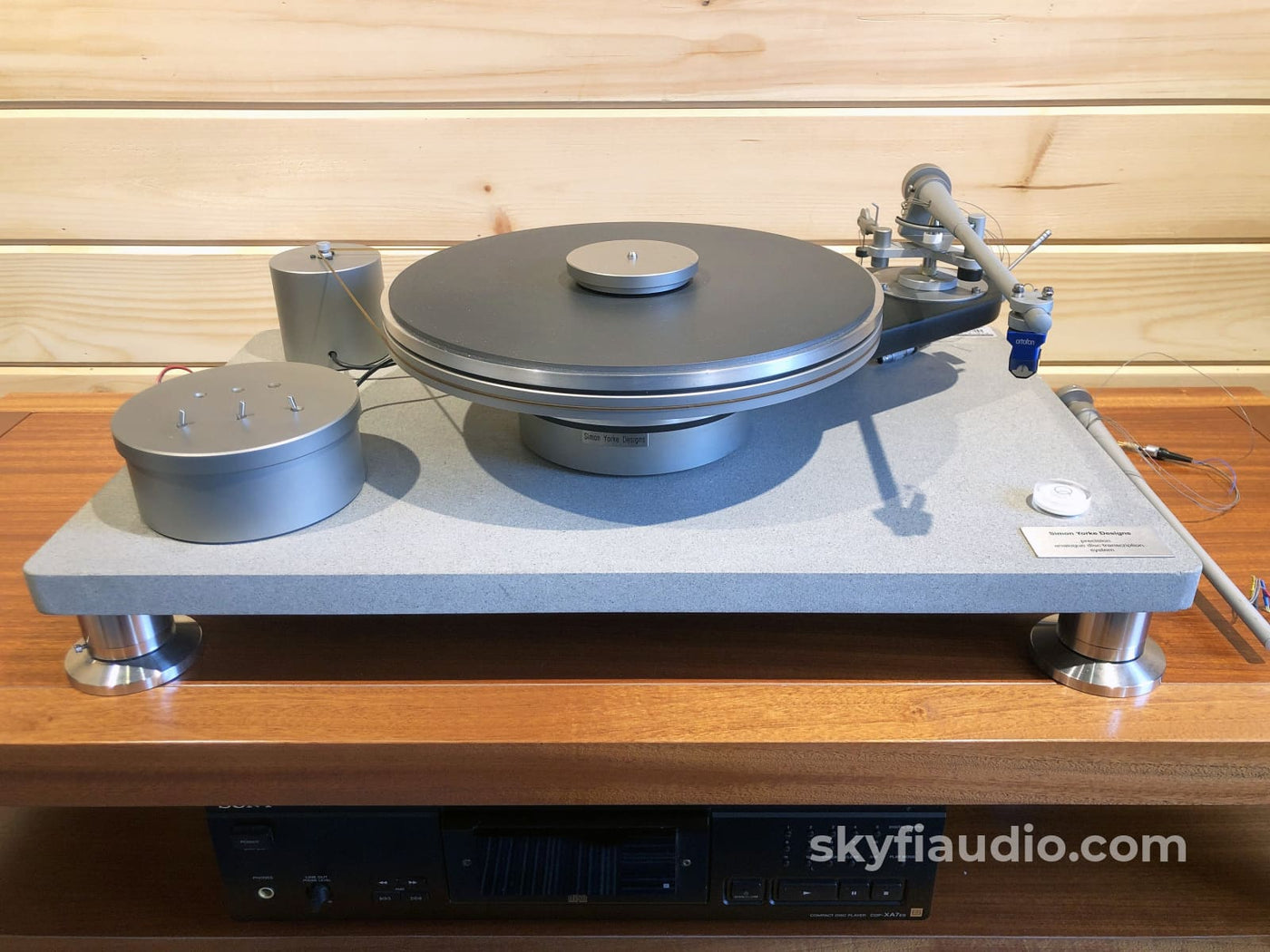 Simon Yorke Designs Model 10 Turntable with Two Tonearms + Wands + Upg