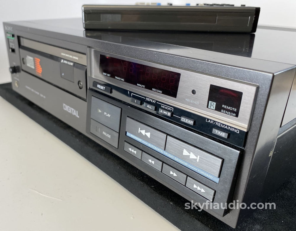 Sony CDP-101 World's FIRST CD Player - A Piece of Audio History and Wo
