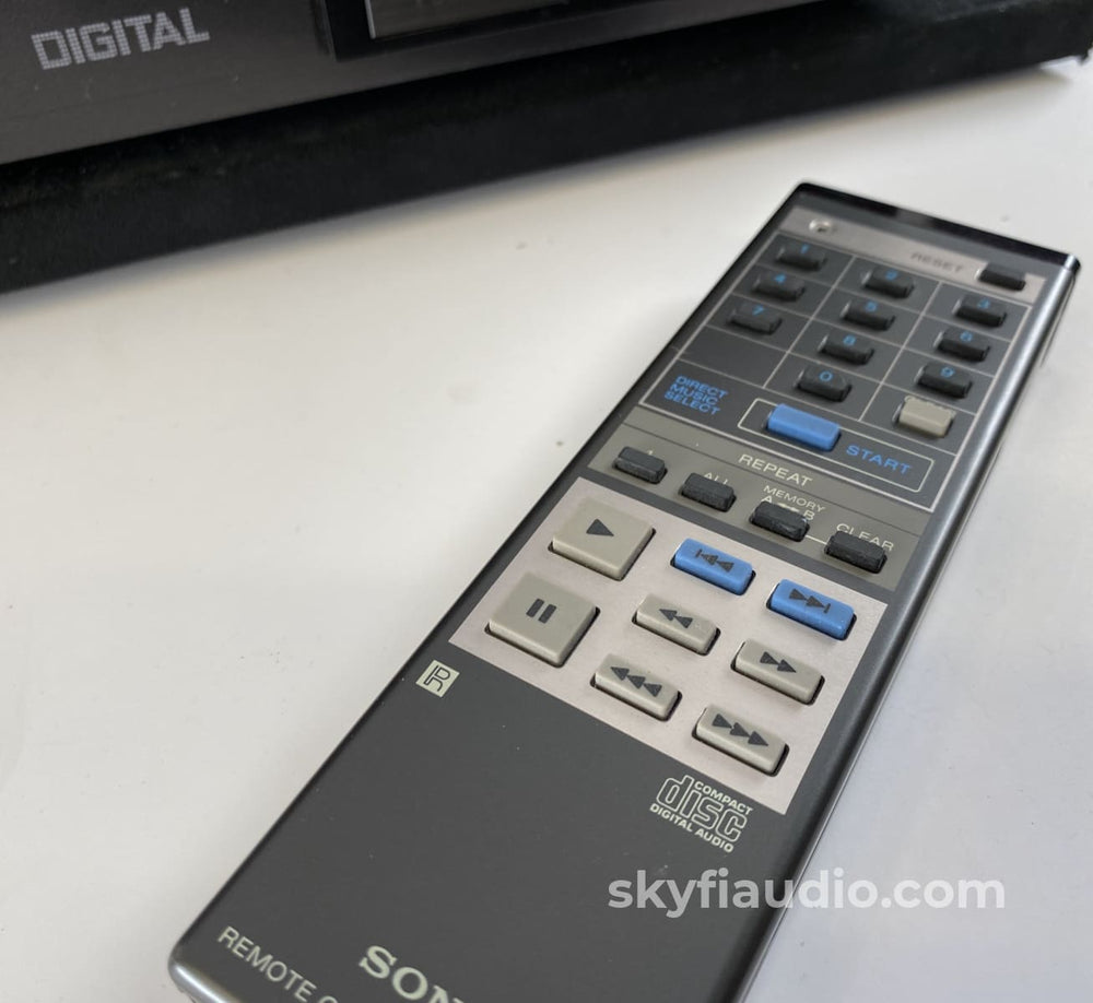 Sony CDP-101 World's FIRST CD Player - A Piece of Audio History and Wo