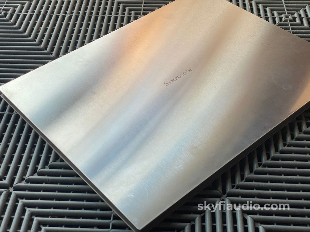 Symposium Audio Platform "SVELTE SHELF" 18" X 13" X 5/8"