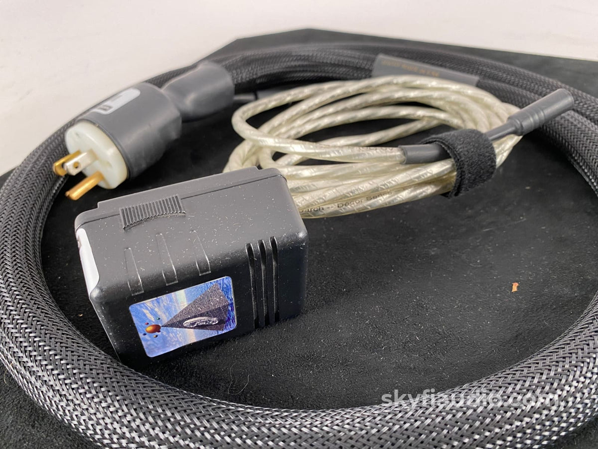 Synergistic Research - Tesla T2 Power Cable With Power Supply - 5FT