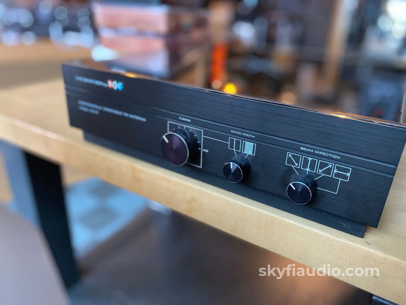 The Beam Box by BIC - Model FM 10 - Electronically Directable FM Anten