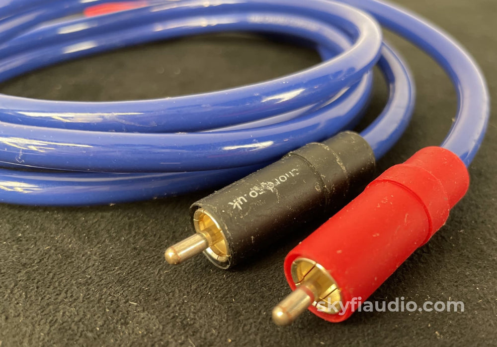 The Chord Company Chameleon VEE 3 RCA Audio Cables - 1M