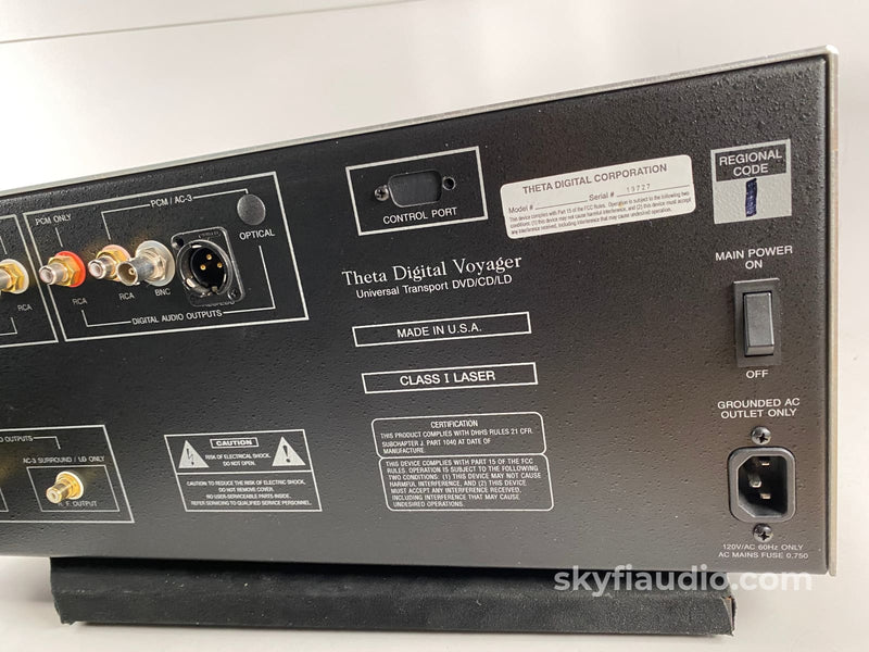 Theta Digital Voyager, Universal CD, DVD, and LASERDISC Player – SkyFi ...