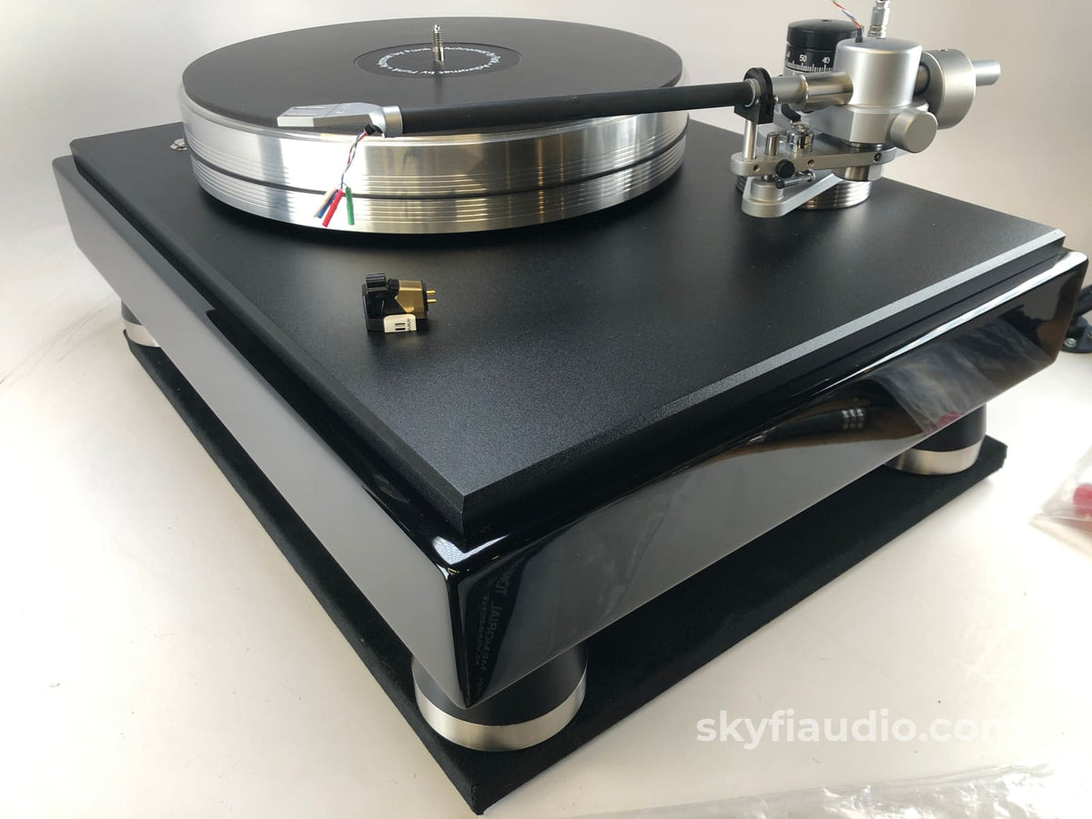 VPI Classic 3 Turntable - With JWM Memorial Arm And NEW VPI/Grado Gold