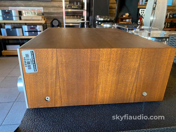 Yamaha CT-1010 Vintage AM/FM Tuner - Great Performer